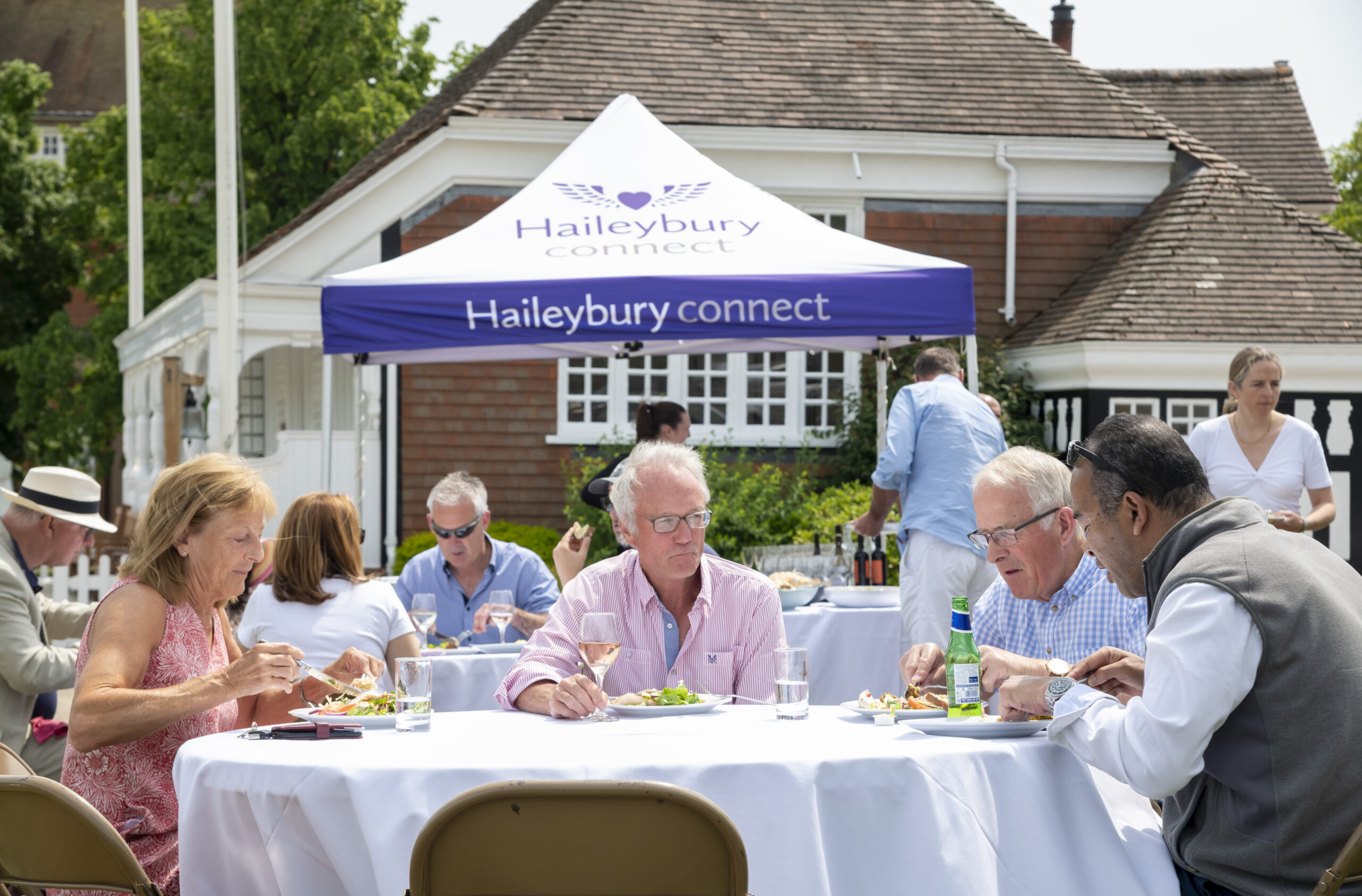 Haileybury Past and Present Sport: Cricket - Haileybury